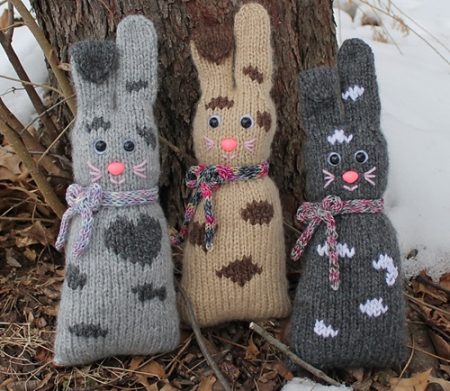13 Knitted Animal Pillows Free Patterns ⋆ Bright Stuffs