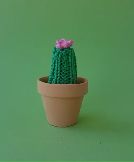 9 Knitted Cactus Free Patterns ⋆ Bright Stuffs