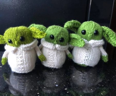 16 Knitted Keychains Free Patterns ⋆ Bright Stuffs