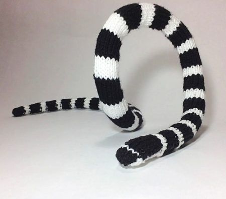13 Knitted Snakes Free Patterns ⋆ Bright Stuffs