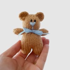 7 Knitted Bear Buddy Free Patterns ⋆ Bright Stuffs