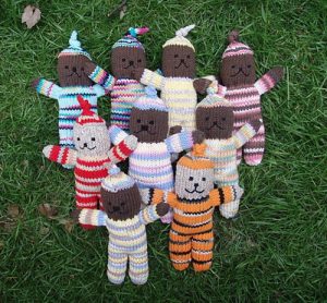 7 Knitted Bear Buddy Free Patterns ⋆ Bright Stuffs