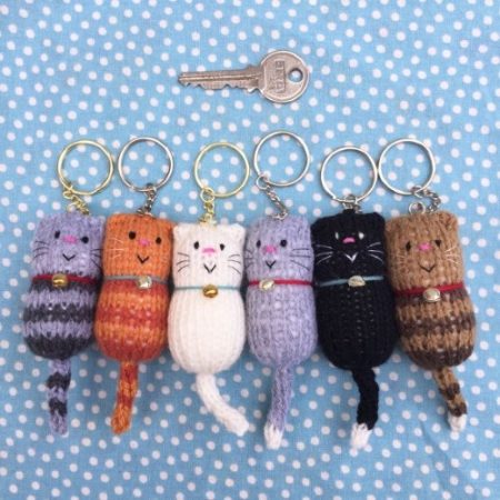 16 Knitted Keychains Free Patterns ⋆ Bright Stuffs