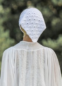 18 Knitted Kerchief Free Patterns ⋆ Bright Stuffs