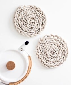 7 Knitting Trivet Free Patterns ⋆ Bright Stuffs