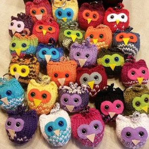 16 Knitted Keychains Free Patterns ⋆ Bright Stuffs