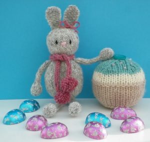 17 Knitted Easter Bunnies Free Patterns ⋆ Bright Stuffs