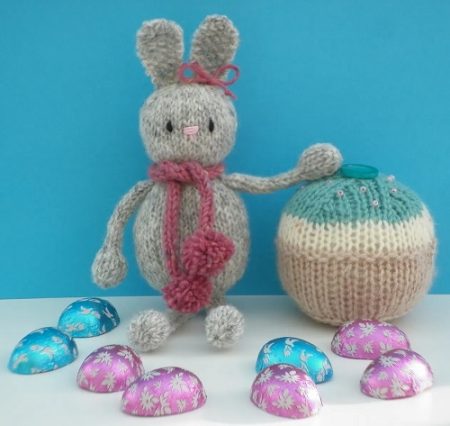 17 Knitted Easter Bunnies Free Patterns ⋆ Bright Stuffs