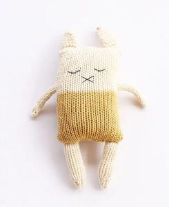 17 Knitted Easter Bunnies Free Patterns ⋆ Bright Stuffs