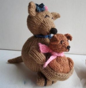 7 Knitted Kangaroo Free Patterns ⋆ Bright Stuffs