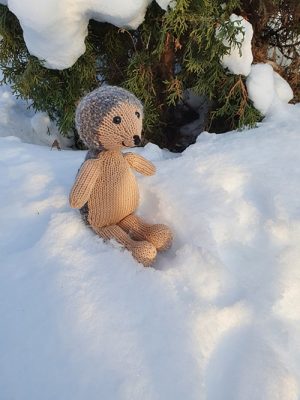 13 Knitted Hedgehogs Free Patterns ⋆ Bright Stuffs