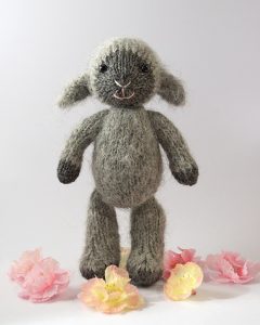 10 Knitted Lamb Free Patterns ⋆ Bright Stuffs
