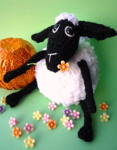 10 Knitted Lamb Free Patterns ⋆ Bright Stuffs