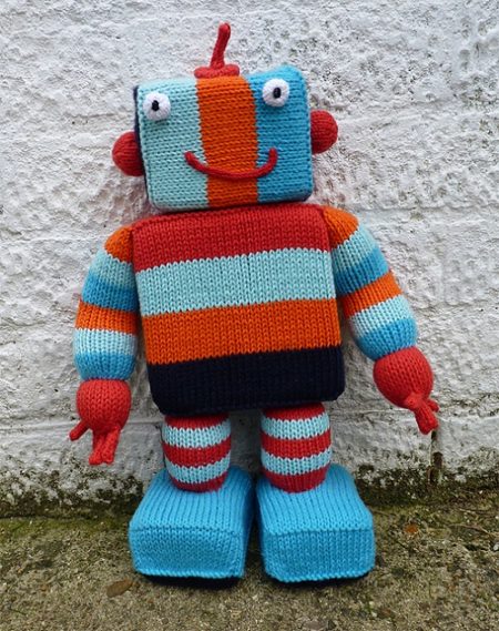 11 Knitted Robots Free Patterns ⋆ Bright Stuffs