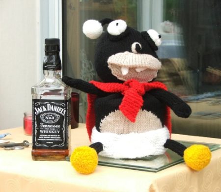 11 Knitted Toilet Paper Roll Cover Free Patterns ⋆ Bright Stuffs