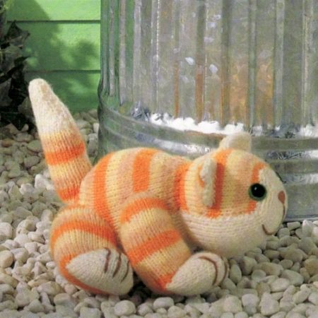 9 Knitted Fat Cat Free Patterns ⋆ Bright Stuffs