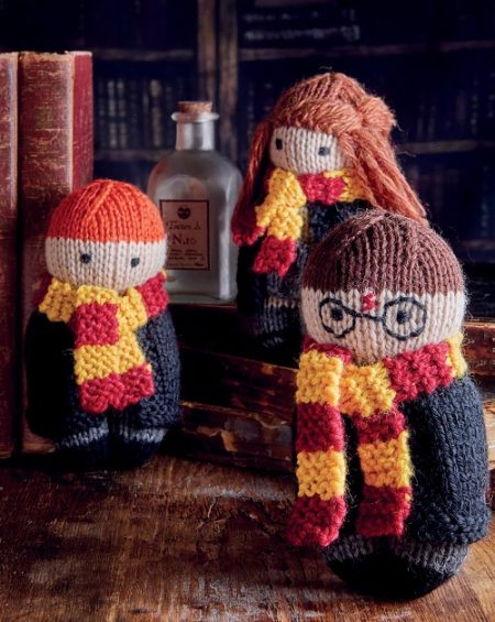 8 Famous Artists Free Knitting Patterns ⋆ Bright Stuffs