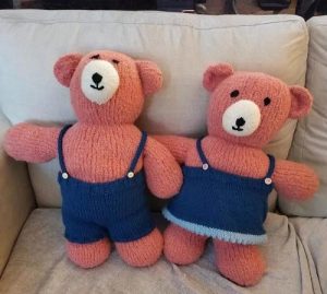 10 Group of Teddies Free Knitting Patterns ⋆ Bright Stuffs