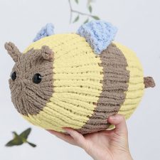 12 Knitted Bees Free Patterns ⋆ Bright Stuffs