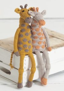 13 Knitted Giraffe Free Patterns ⋆ Bright Stuffs