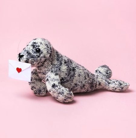 7 Seal Free Knitting Patterns ⋆ Bright Stuffs