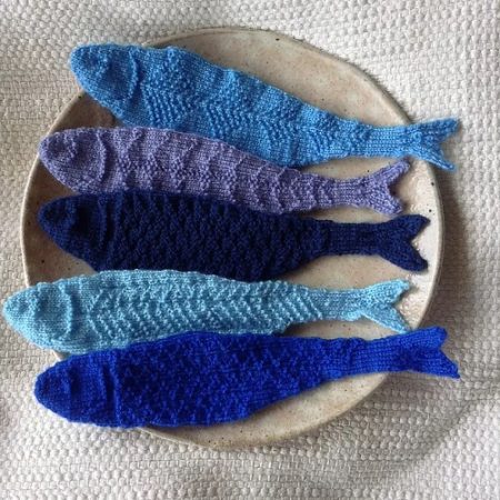 12 Group of Fish Free Knitting Patterns ⋆ Bright Stuffs