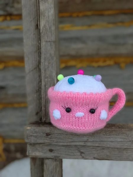 8 Creative Coffee Cup Free Knitting Patterns ⋆ Bright Stuffs