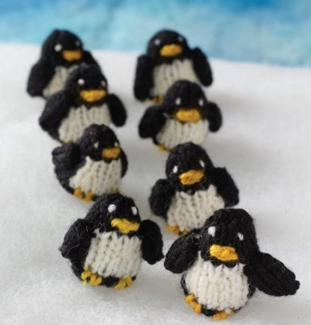 11 Group of Penguins Free Knitting Patterns ⋆ Bright Stuffs