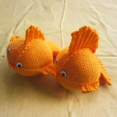 9 Knitted Fat Fish Free Patterns ⋆ Bright Stuffs