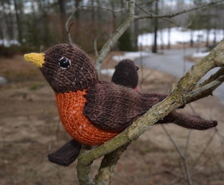 8 Unique Robin Free Knitting Patterns ⋆ Bright Stuffs