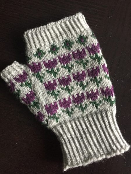 13 Creative Tulip Free Knitting Patterns ⋆ Bright Stuffs