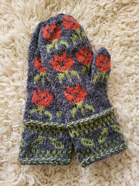 13 Creative Tulip Free Knitting Patterns ⋆ Bright Stuffs